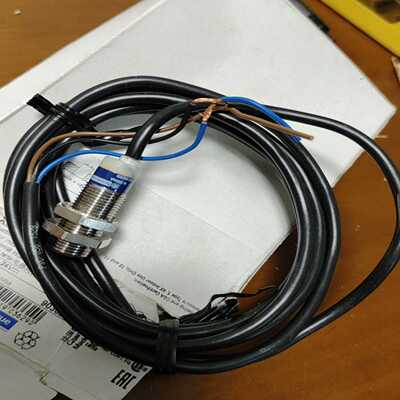 询价接近开关XS112B3PAL2电感式传感器PNP常开X