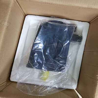 询价拍~电机HCMA-180H350015A23-S一台