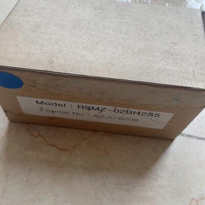 Robostar伺服电机RSMZ-02BH2S5 新的库存货（宝染商铺）