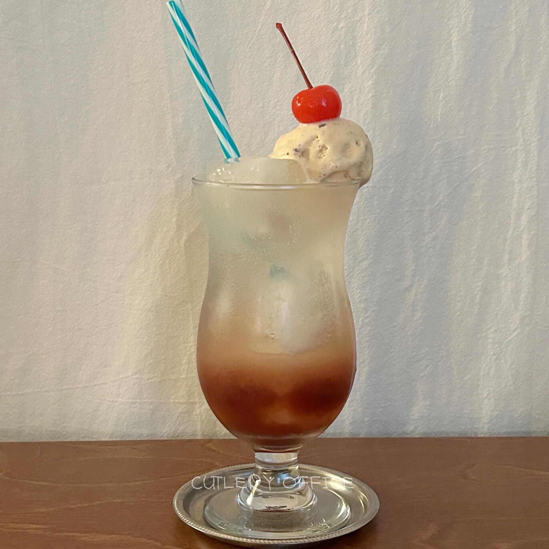 Cutlery丨日式昭和复古经典款高脚玻璃杯芭菲圣代杯蜜瓜苏打杯
