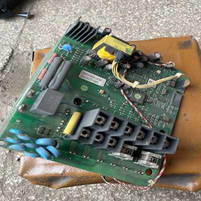 询价5.5KWLS变频器SV055iG5A-4M驱动板，iG5A