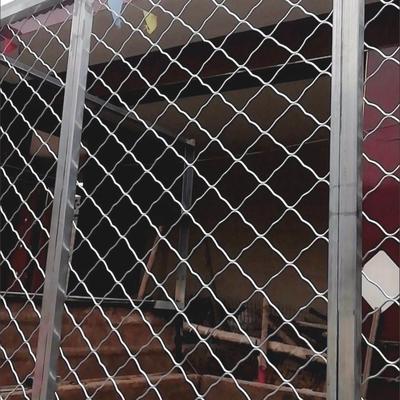 美格网养殖围栏网圈羊专用网格钢网加粗超硬菱形镀锌铁丝网