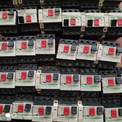 施耐德马达保护开关GV2-ME04C，06C，07C，08C