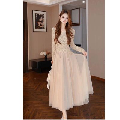 A有里布2026春季新款法式蕾丝网纱拼接优雅千金风V领连衣裙JT0321