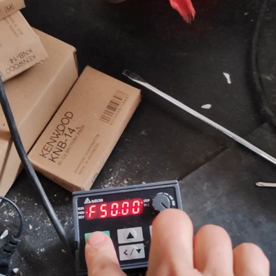 台达变频器VFD2A8MS21ANSAA     220V议价