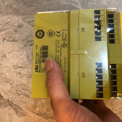 774012Pilz 774012 皮尔兹安全模块