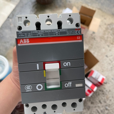 塑壳断路器S3N250 250A 3P。1SDA013议价