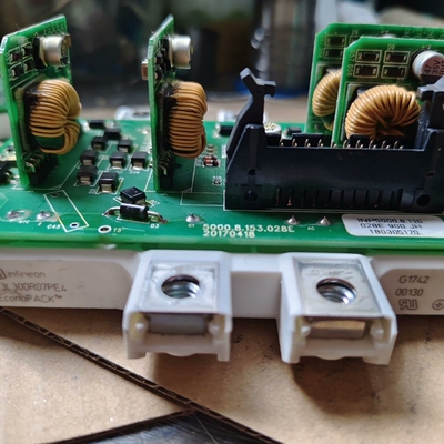 议价F3L300R07PE4带板，可拆，成色99新，只有12套，