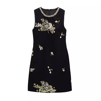 黑色重工钉珠刺绣无袖连衣裙