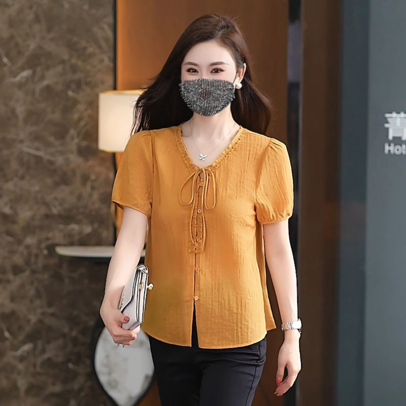 V领短袖衬衫女宽松显瘦夏季薄款韩版洋气减龄漂亮设计感衬衣