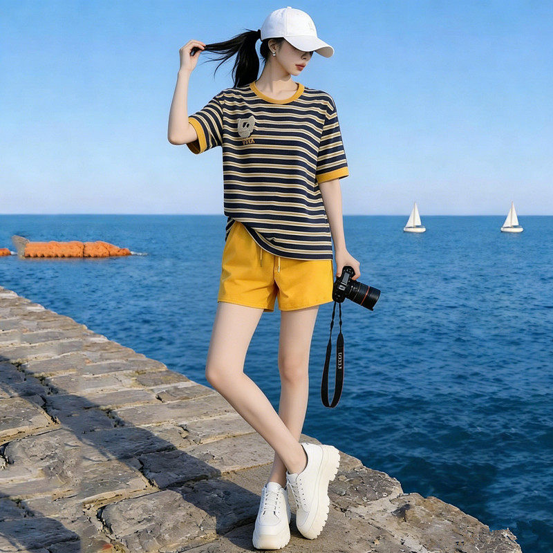 休闲运动套装女夏季洋气减龄慵懒宽松短袖条纹T恤黄色短裤两件套