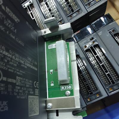 议价A Set Of Mitsubishi R Series Plc Complete Models Beautif