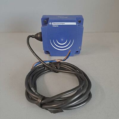 XS8D1A1PAL2  Telemecanique  XS8D1A1PAL2  Detektor Induktiver