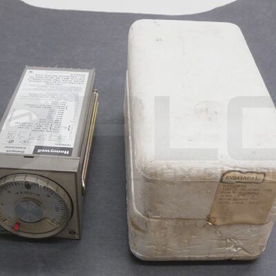 Nuevo Controlador De Temperatura Honeywell AV541AB112 024 Gr