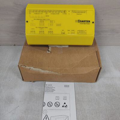 SAUTER EYR 203 F001 NOVAFLEX UNIVERSAL CONTROLLER 24V NEW W