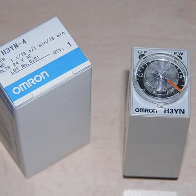 New  OMRON 671644 Solidstate Timer H3YN4 original box