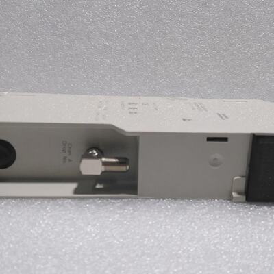 二手Schneider140CRP93100RIO头模块PV03RL83SV01.14