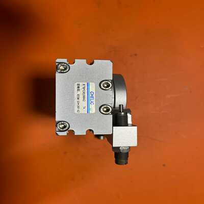 【正品原装】台湾气立可(CHELIC)旋转气缸，型号RTBM--议价商品