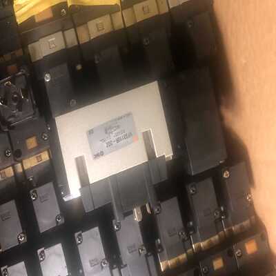 询价smc电磁阀vfs3110r-2dz2只了，部分外观