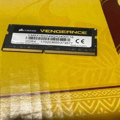 询价~美商海盗船16GB DDR4 笔记本内存条，只有一根。