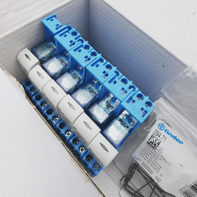 6xFinder48.52.7.125.0050Koppelrelais-unused-