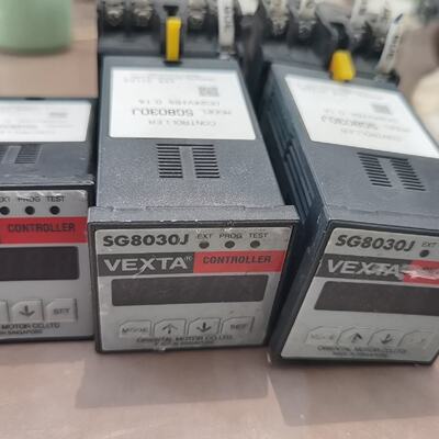 VEXTA东方SG8030J调速器，DC24V，0.1A，原 装拆机件，成色看看图