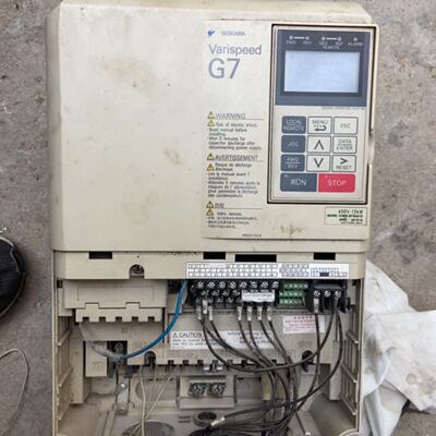 安川变频器15KWCIMRG7B4015原装拆机实物-议价