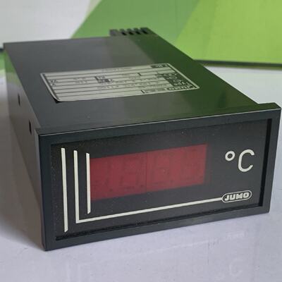 JUMO PDAw48 regolatore di temperatura