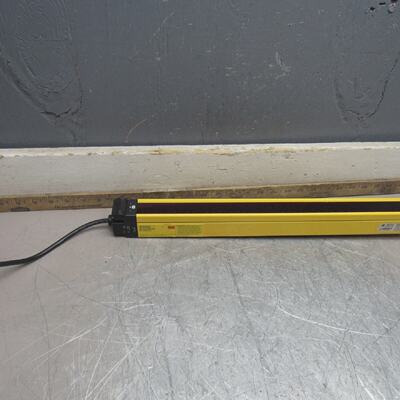 OMRON LIGHT CURTAIN TRANSMITTER MS4800 MINISAFE MS4800S30048