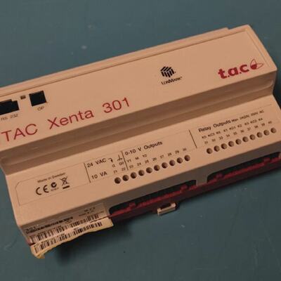 TAC  Xenta 301  Controller   t.a.c  Lonmark  Schneider