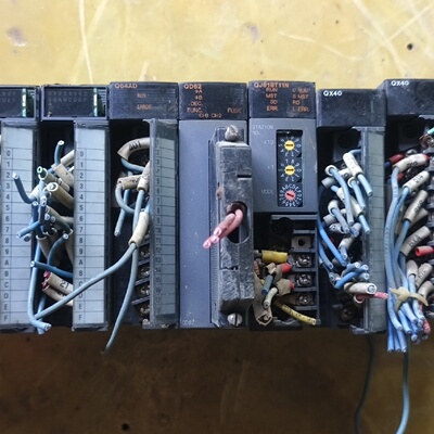 议价MITSUBISHIQ系列PLC一套型号议价