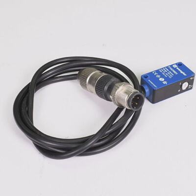 WENGLOR P1KH001 Reflex Sensor with Background Suppression L8