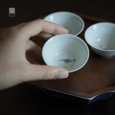 赋官山叙青方丨蓝上蓝鳜鱼客杯景德RMQ镇手绘花陶瓷功夫茶杯装套