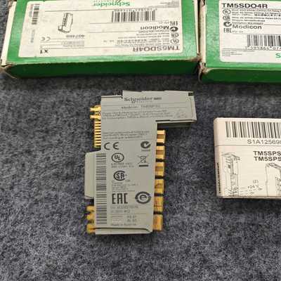5台全新施耐德TM5SDO4R，全新施耐德TM5模拟量PLC--议价商品