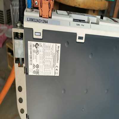 议价施耐德驱动器LXM32AD12N4，实物拍摄有需要联系