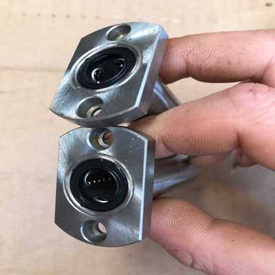 议价SLHFCWS12米思米直线轴承，拆机的，包好，成色如图，有