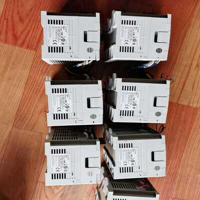 【议价】FX3GA-40MR-CM，实物如图，有意者联系我适用