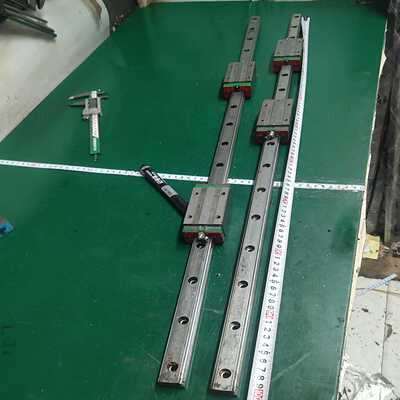 351.上银静音QHH25HA导轨滑块 轨长1米 两轨四块价