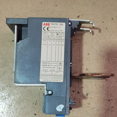 ABBTA110DU热继电器保护辅助全新无包装六个保--议价商品