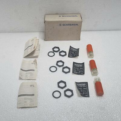 Schmersal IFL 818M10STP Inductive Proximity Switch  Lot of 3