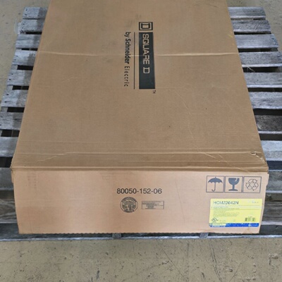 SQUAREDILINEHCM23642N225AMP面板内部带HCM64TSD门和装饰