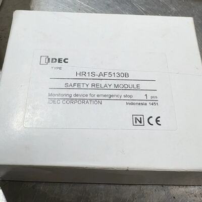 IDEC和泉安全继电器HR1S-AF5130B，HR3S-3—议价
