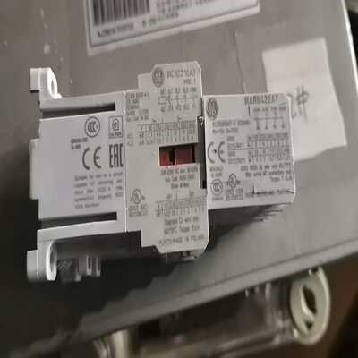 GE通用接触器  MC1C301AT 带MARN422A~询价