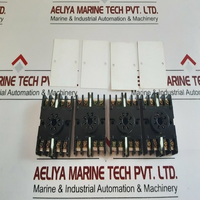 LotOf7XOmron8PFRelayBase