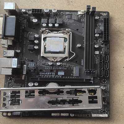 （议价）技嘉B250m-D3V主板，实物图。正常测试，接口正常，无维