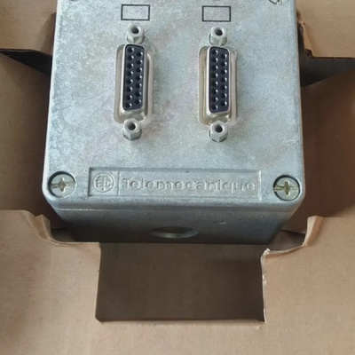 SCHNEIDER TSXSCA62 UNITELWAY 2 Presa DAttacco NIB