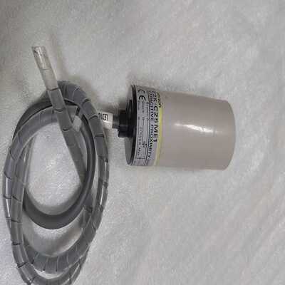 E2K-C25ME1接近开关，品，成色如图实物询价