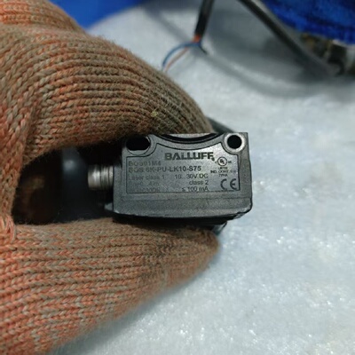巴鲁夫BALLUFFBOS01M4光电传感器型号BOS议价