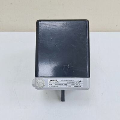 SAACKE D040AB  620118 Controller Servo Motor 40 Nm 15060 Hz