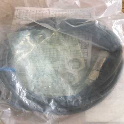 未拆封传感器E2K-X15MF1（有3个，无包装）询价
